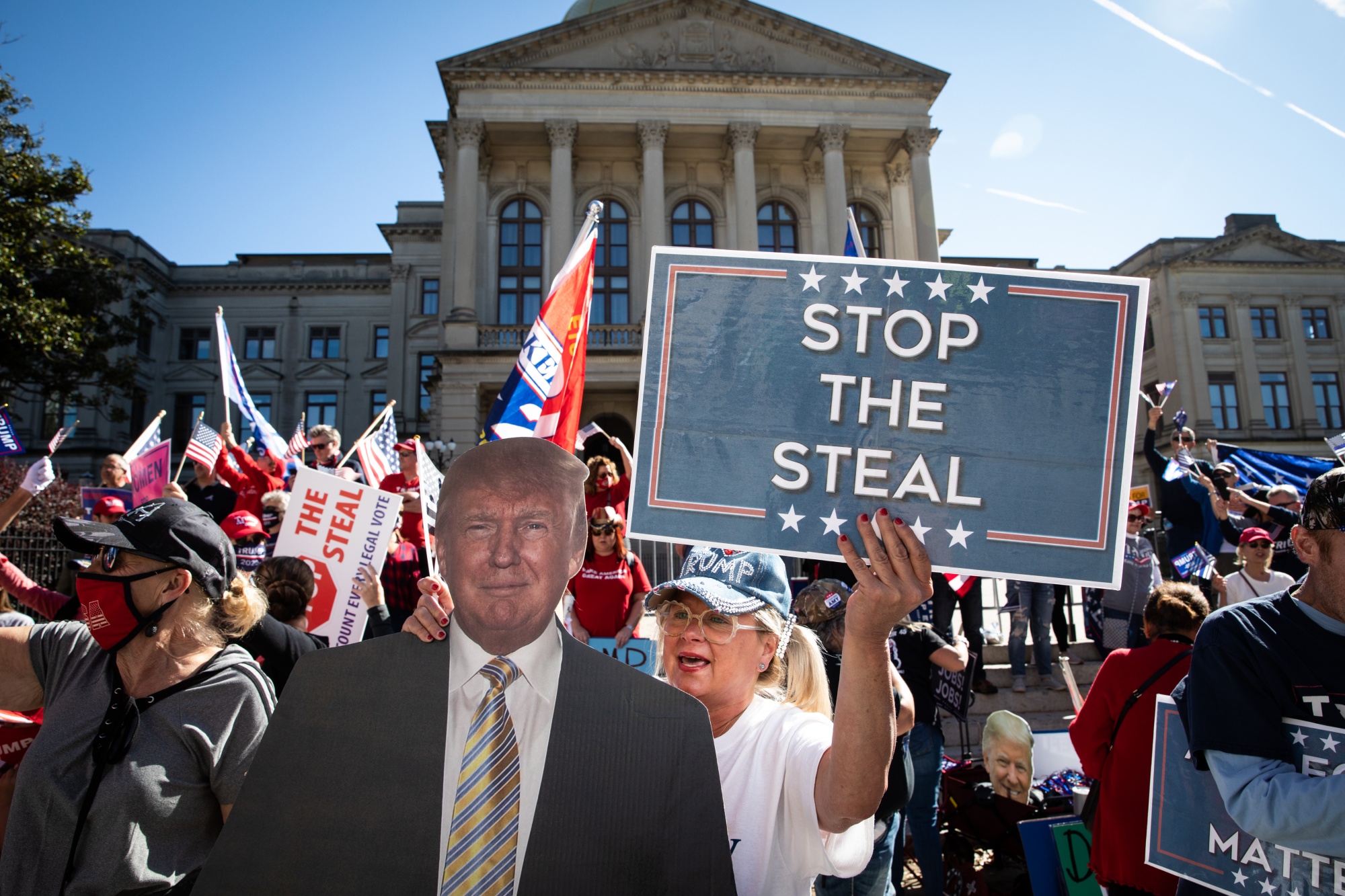Six Republicans File Lawsuit to Remove Trump from 2024 Ballot in Colorado